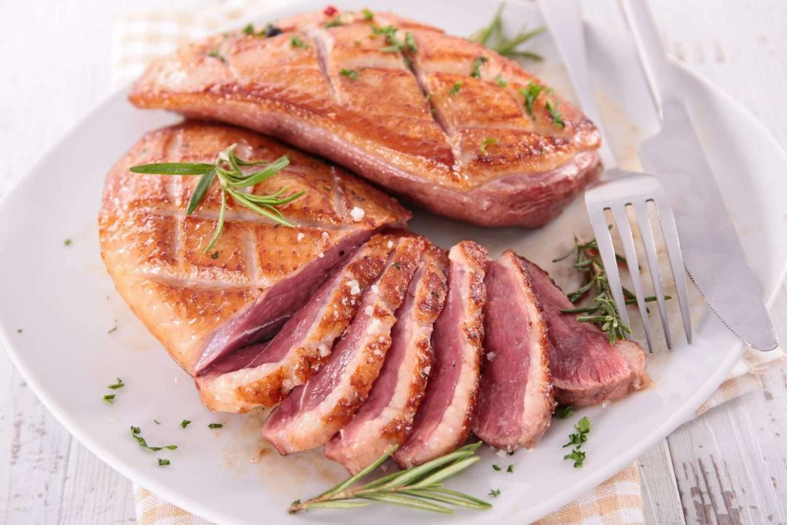 What Does Duck Breast And Fat Taste Like Like Goose Or Chicken